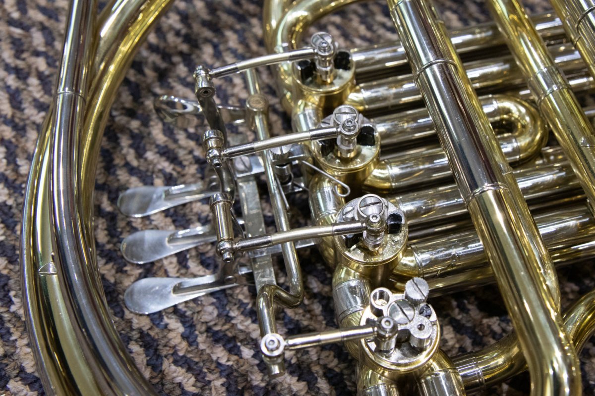 How Do I Oil My French Horn? – Houghton Horns